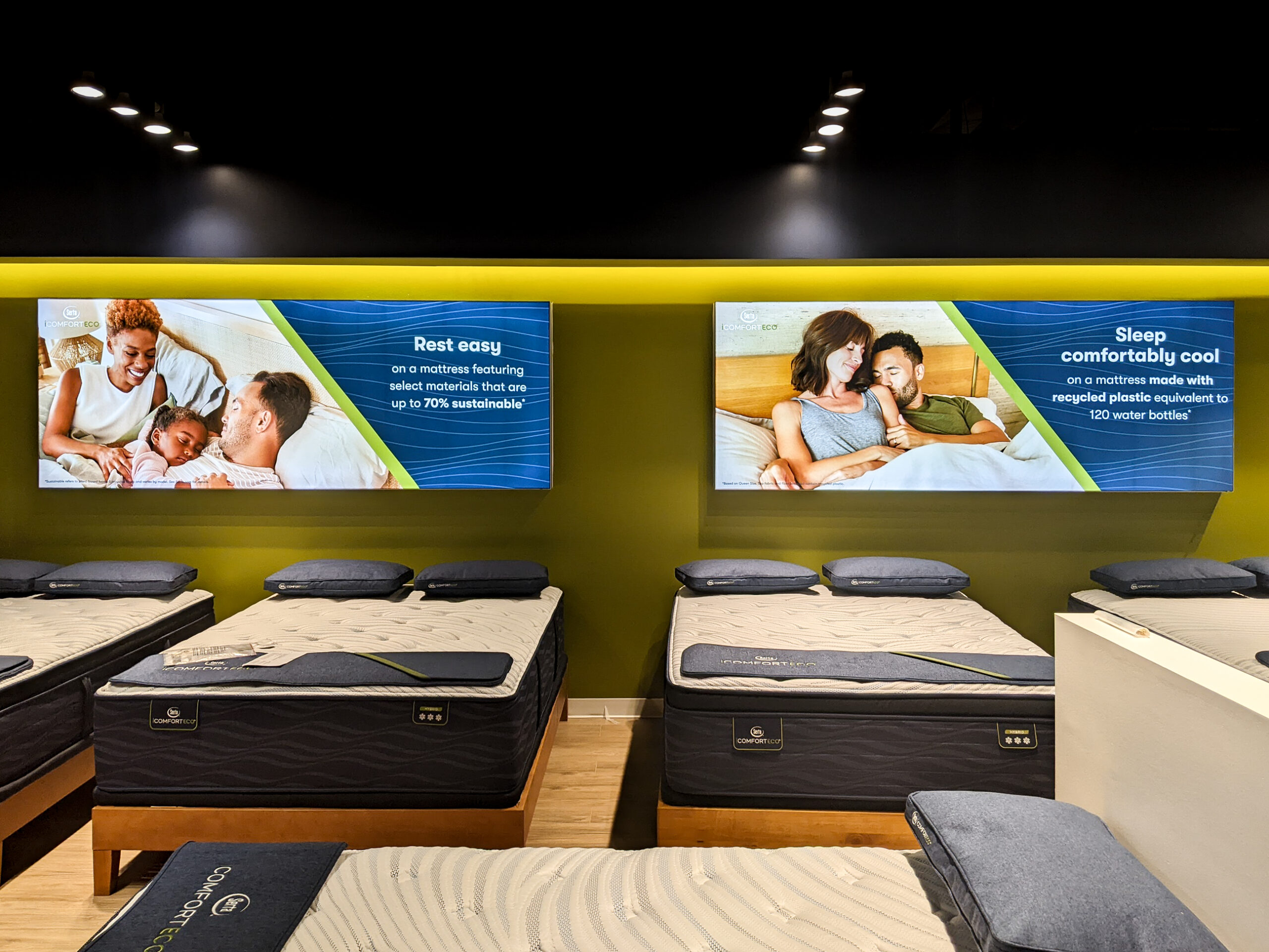 Illuminated SEG Fabric Signage Enhances Times Square Store